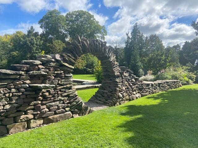 Building a Dry Stack Stone Wall That Will Last For Generations ...